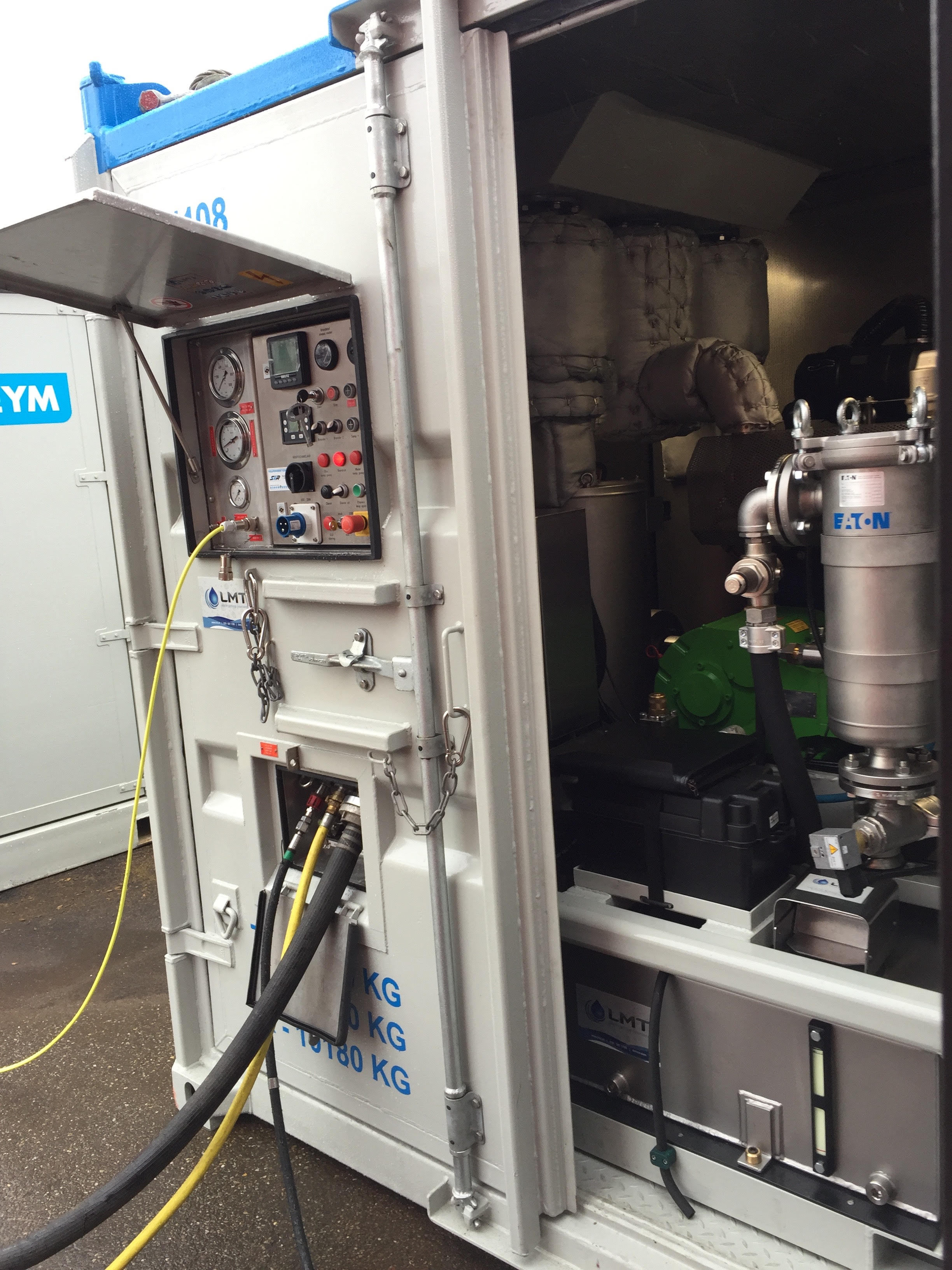 High Pressure Cleaning Offshore Unit - LMT Waterjetting Solutions